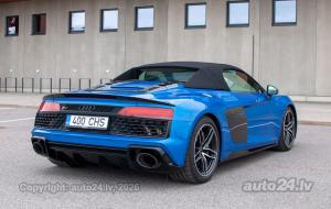 Blue Audi R8 2021 in Tallinn, with an engine capacity of 5.20 L and mileage of 72 thousand km for 149000 €, photo 10 on AUTOMOTO.COM.LV