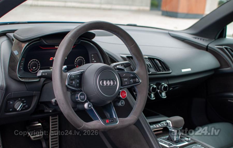 Blue Audi R8 2021 in Tallinn, with an engine capacity of 5.20 L and mileage of 72 thousand km for 149000 €, photo 14 on AUTOMOTO.COM.LV