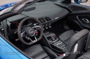 Blue Audi R8 2021 in Tallinn, with an engine capacity of 5.20 L and mileage of 72 thousand km for 149000 €, photo 17 on AUTOMOTO.COM.LV