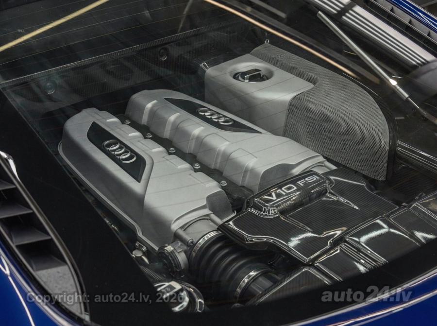 Zils Audi R8 2013 Tallina, ar dzinēja tilpumu 5.20 L un nobraukumu 68 tūkst. km par 94900 €, foto 12 vietnē AUTOMOTO.COM.LV