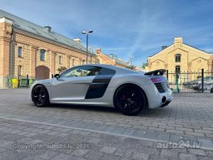 Grey Audi R8 2014 in Riga, with an engine capacity of 5.20 L and mileage of 59 thousand km for 79500 €, photo 4 on AUTOMOTO.COM.LV