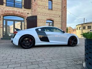 Grey Audi R8 2014 in Riga, with an engine capacity of 5.20 L and mileage of 59 thousand km for 79500 €, photo 9 on AUTOMOTO.COM.LV