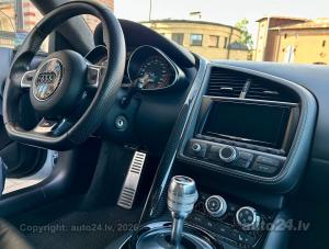 Grey Audi R8 2014 in Riga, with an engine capacity of 5.20 L and mileage of 59 thousand km for 79500 €, photo 19 on AUTOMOTO.COM.LV