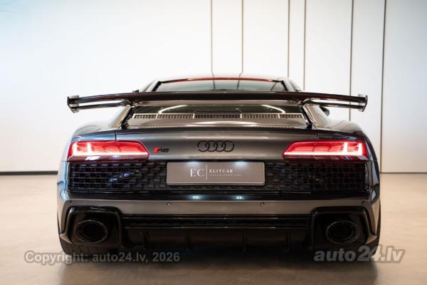 Grey Audi R8 2019 in Tallinn, with an engine capacity of 5.20 L and mileage of 56 thousand km for 140000 €, photo 8 on AUTOMOTO.COM.LV
