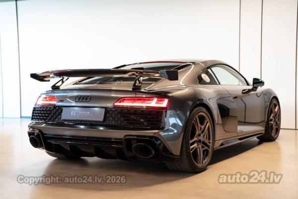 Grey Audi R8 2019 in Tallinn, with an engine capacity of 5.20 L and mileage of 56 thousand km for 140000 €, photo 10 on AUTOMOTO.COM.LV
