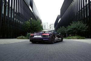 Violets Audi R8 2018 Viļņa, ar dzinēja tilpumu 5.20 L un nobraukumu 41 tūkst. km par 110000 €, foto 10 vietnē AUTOMOTO.COM.LV