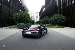 Violets Audi R8 2018 Viļņa, ar dzinēja tilpumu 5.20 L un nobraukumu 41 tūkst. km par 110000 €, foto 11 vietnē AUTOMOTO.COM.LV