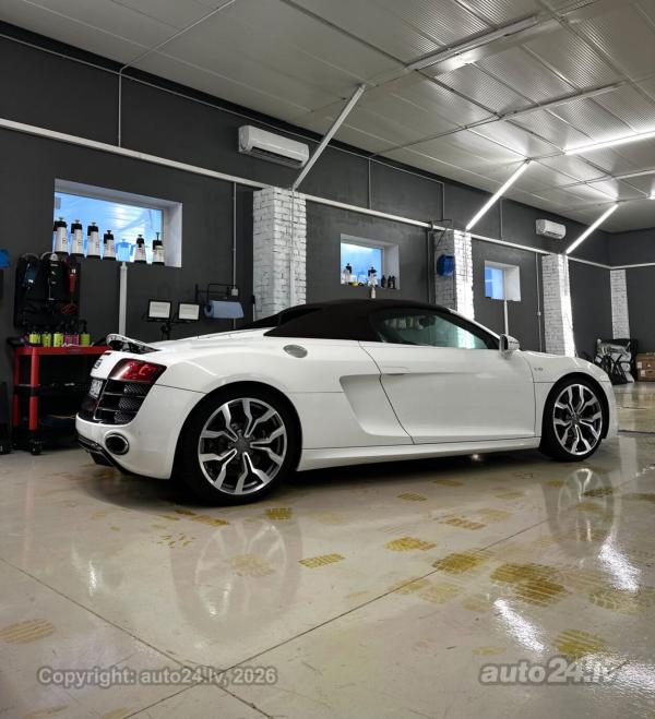 Balts Audi R8 2012 Rīga, ar dzinēja tilpumu 5.20 L un nobraukumu 84 tūkst. km par 69800 €, foto 3 vietnē AUTOMOTO.COM.LV