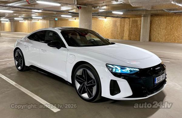 Balts Audi RS e-tron GT 2021 Tallina, ar dzinēja tilpumu 0.00 L un nobraukumu 42 tūkst. km par 66890 €, foto 2 vietnē AUTOMOTO.COM.LV