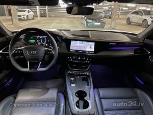 Balts Audi RS e-tron GT 2021 Tallina, ar dzinēja tilpumu 0.00 L un nobraukumu 42 tūkst. km par 66890 €, foto 9 vietnē AUTOMOTO.COM.LV