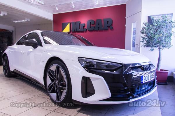 Balts Audi RS e-tron GT 2021 Tallina, ar dzinēja tilpumu 0.00 L un nobraukumu 42 tūkst. km par 65900 €, foto 1 vietnē AUTOMOTO.COM.LV