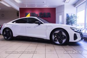 White Audi RS e-tron GT 2021 in Tallinn, with an engine capacity of 0.00 L and mileage of 42 thousand km for 65900 €, photo 6 on AUTOMOTO.COM.LV