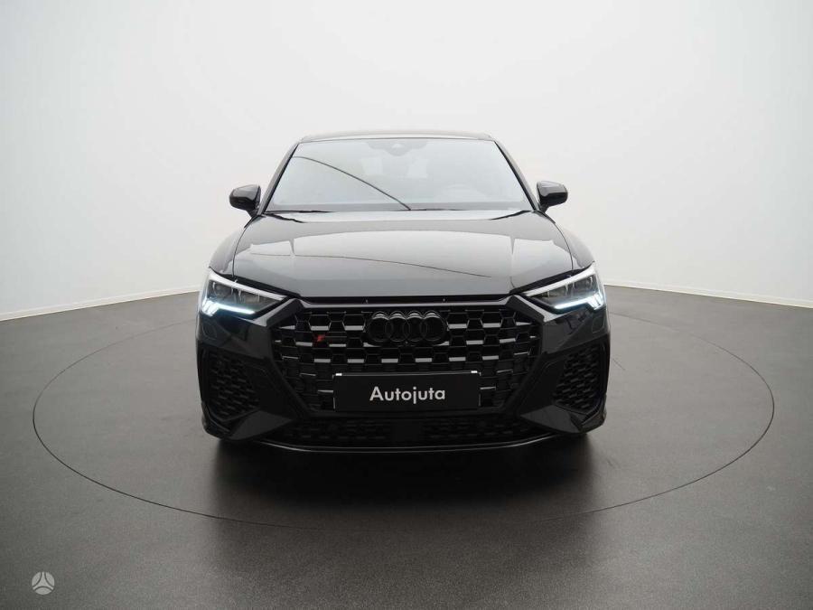 Black Audi RS Q3 2023 in Vilnius, with an engine capacity of 2.50 L and mileage of 37 thousand km for 54500 €, photo 3 on AUTOMOTO.COM.LV