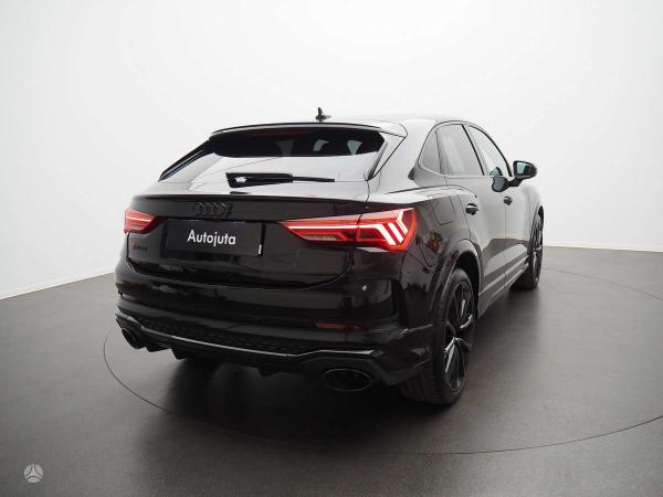 Audi RS Q3 2023 in Vilnius on AUTOMOTO.COM.LV Black Audi RS Q3 2023 in Vilnius, with an engine capacity of 2.50 L and mileage of 37 thousand km for 54500 €, photo 5 on AUTOMOTO.COM.LV