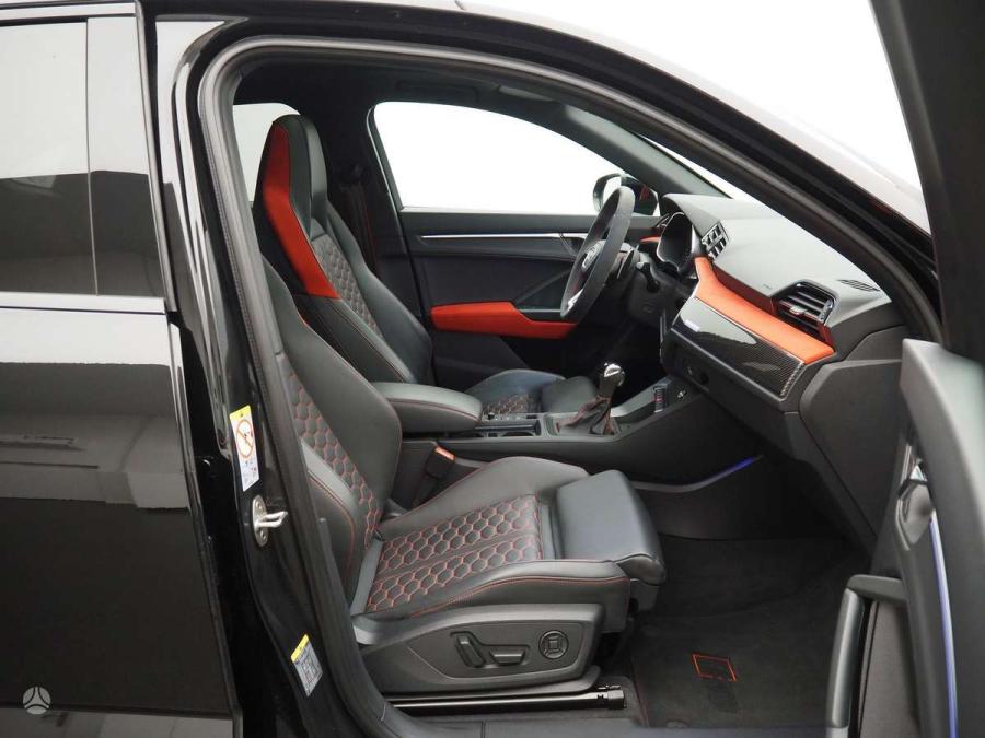 Black Audi RS Q3 2023 in Vilnius, with an engine capacity of 2.50 L and mileage of 37 thousand km for 54500 €, photo 12 on AUTOMOTO.COM.LV