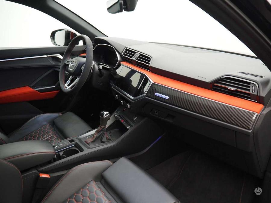 Black Audi RS Q3 2023 in Vilnius, with an engine capacity of 2.50 L and mileage of 37 thousand km for 54500 €, photo 14 on AUTOMOTO.COM.LV