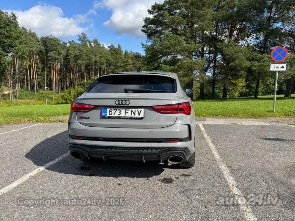 Audi RS Q3 2020 in Tallinn on AUTOMOTO.COM.LV Grey Audi RS Q3 2020 in Tallinn, with an engine capacity of 2.50 L and mileage of 170 thousand km for 44500 €, photo 6 on AUTOMOTO.COM.LV
