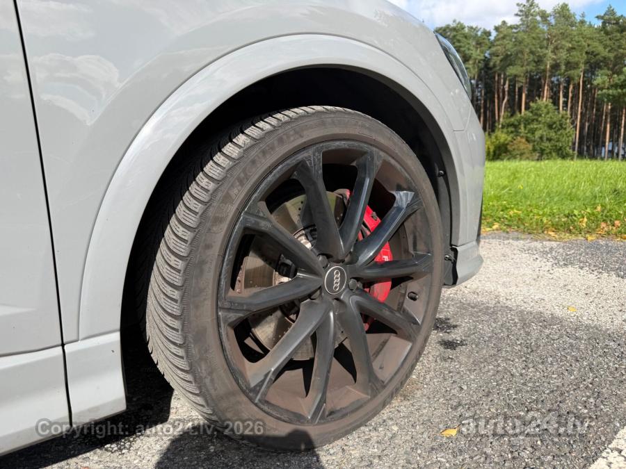 Grey Audi RS Q3 2020 in Tallinn, with an engine capacity of 2.50 L and mileage of 170 thousand km for 44500 €, photo 16 on AUTOMOTO.COM.LV