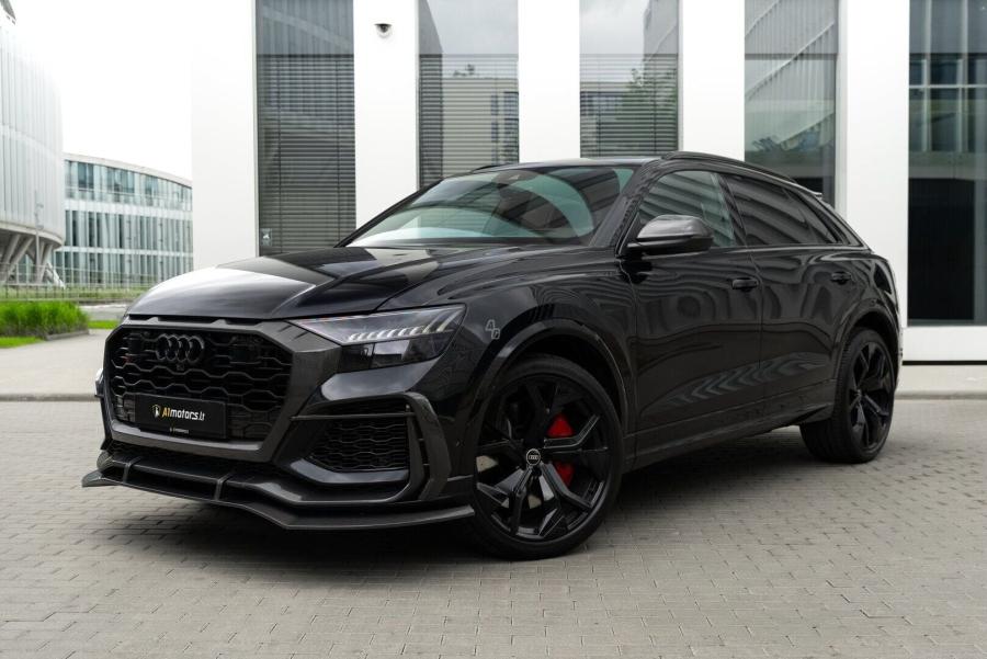 Black Audi RS Q8 2021 in Vilnius, with an engine capacity of 4.00 L and mileage of 54 thousand km for 95000 €, photo 1 on AUTOMOTO.COM.LV