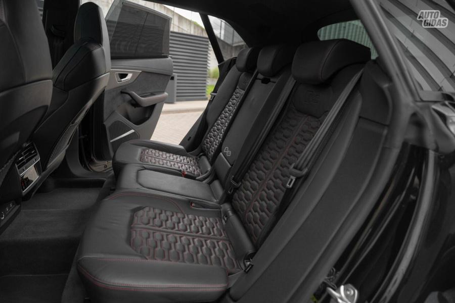 Black Audi RS Q8 2021 in Vilnius, with an engine capacity of 4.00 L and mileage of 54 thousand km for 95000 €, photo 23 on AUTOMOTO.COM.LV