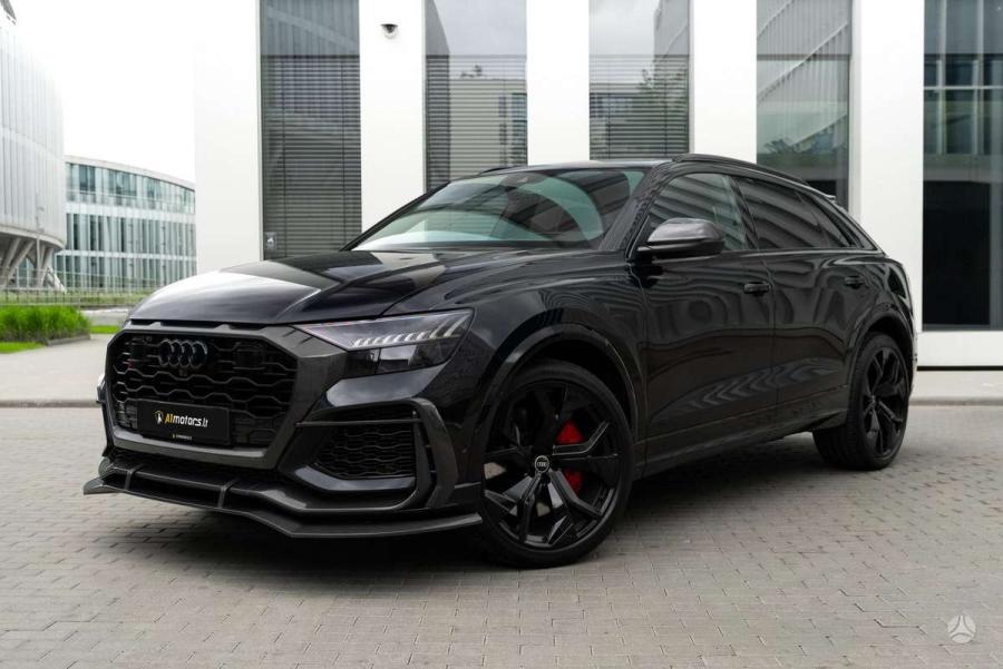 Melns Audi RS Q8 2021 Viļņa, ar dzinēja tilpumu 4.00 L un nobraukumu 54 tūkst. km par 92500 €, foto 1 vietnē AUTOMOTO.COM.LV