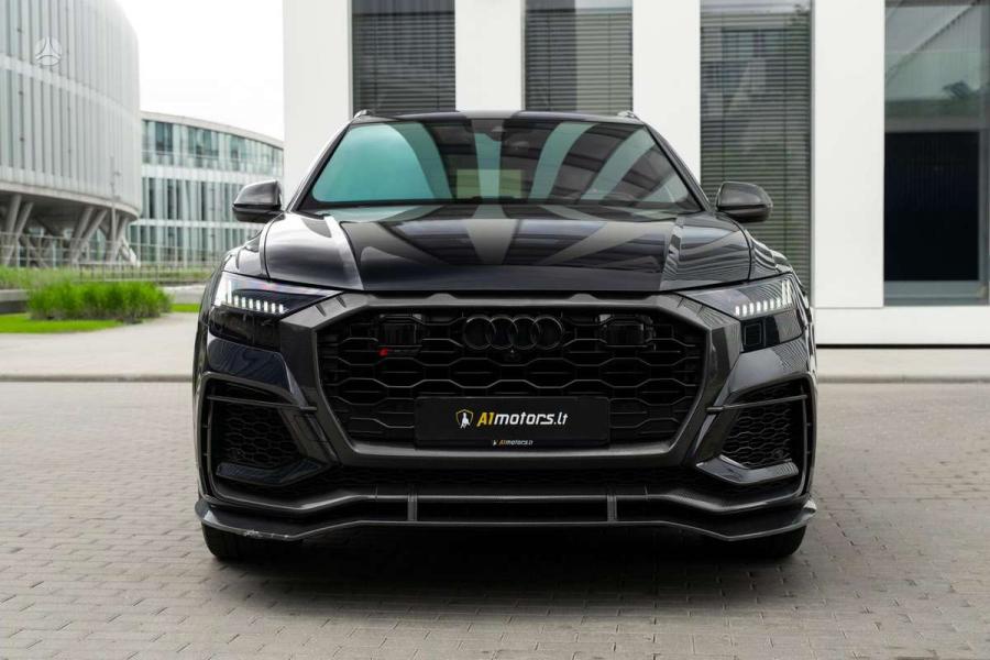 Melns Audi RS Q8 2021 Viļņa, ar dzinēja tilpumu 4.00 L un nobraukumu 54 tūkst. km par 92500 €, foto 3 vietnē AUTOMOTO.COM.LV