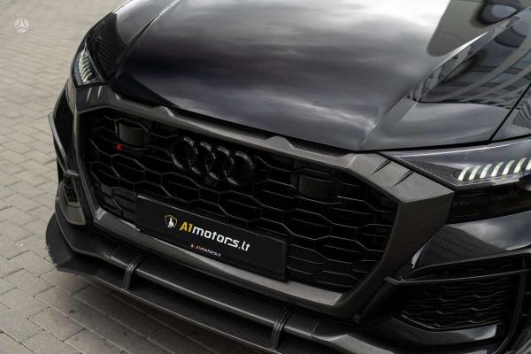 Melns Audi RS Q8 2021 Viļņa, ar dzinēja tilpumu 4.00 L un nobraukumu 54 tūkst. km par 92500 €, foto 3 vietnē AUTOMOTO.COM.LV