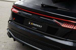 Melns Audi RS Q8 2021 Viļņa, ar dzinēja tilpumu 4.00 L un nobraukumu 54 tūkst. km par 92500 €, foto 9 vietnē AUTOMOTO.COM.LV