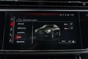 Melns Audi RS Q8 2021 Viļņa, ar dzinēja tilpumu 4.00 L un nobraukumu 54 tūkst. km par 92500 €, foto 33 vietnē AUTOMOTO.COM.LV