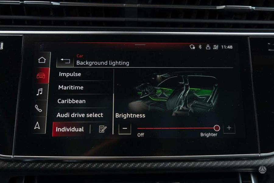 Melns Audi RS Q8 2021 Viļņa, ar dzinēja tilpumu 4.00 L un nobraukumu 54 tūkst. km par 92500 €, foto 34 vietnē AUTOMOTO.COM.LV