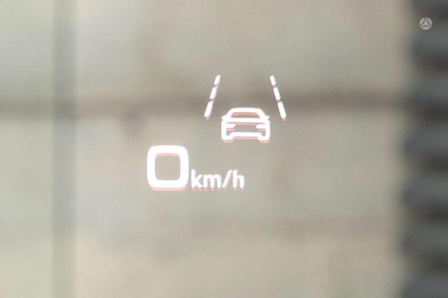 Melns Audi RS Q8 2021 Viļņa, ar dzinēja tilpumu 4.00 L un nobraukumu 54 tūkst. km par 92500 €, foto 41 vietnē AUTOMOTO.COM.LV