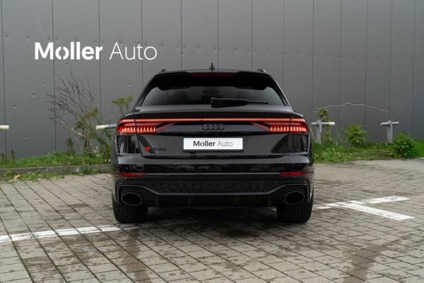 Melns Audi RS Q8 2021 Viļņa, ar dzinēja tilpumu 4.00 L un nobraukumu 72 tūkst. km par 88000 €, foto 7 vietnē AUTOMOTO.COM.LV