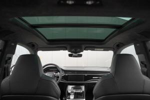Melns Audi RS Q8 2021 Viļņa, ar dzinēja tilpumu 4.00 L un nobraukumu 72 tūkst. km par 88000 €, foto 14 vietnē AUTOMOTO.COM.LV