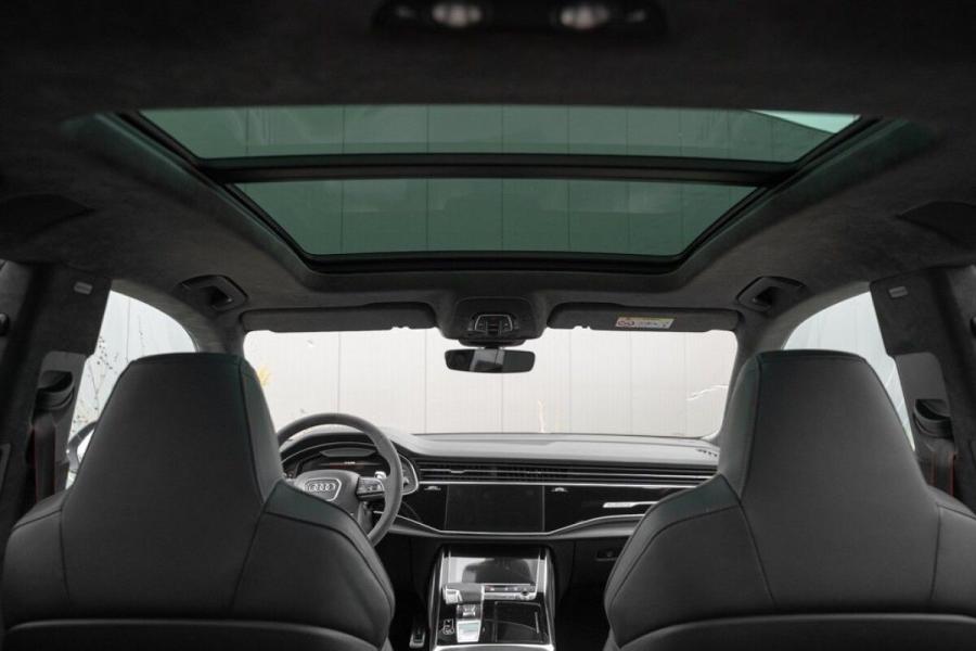 Melns Audi RS Q8 2021 Viļņa, ar dzinēja tilpumu 4.00 L un nobraukumu 72 tūkst. km par 88000 €, foto 14 vietnē AUTOMOTO.COM.LV