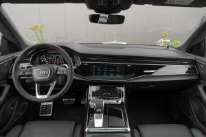 Melns Audi RS Q8 2021 Viļņa, ar dzinēja tilpumu 4.00 L un nobraukumu 72 tūkst. km par 88000 €, foto 15 vietnē AUTOMOTO.COM.LV