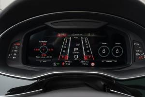 Melns Audi RS Q8 2021 Viļņa, ar dzinēja tilpumu 4.00 L un nobraukumu 72 tūkst. km par 88000 €, foto 20 vietnē AUTOMOTO.COM.LV