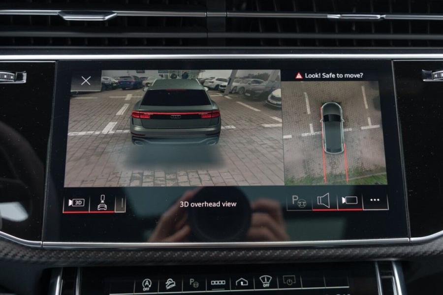 Melns Audi RS Q8 2021 Viļņa, ar dzinēja tilpumu 4.00 L un nobraukumu 72 tūkst. km par 88000 €, foto 26 vietnē AUTOMOTO.COM.LV
