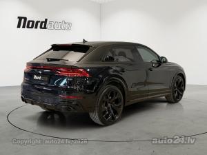 Melns Audi RS Q8 2024 Tallina, ar dzinēja tilpumu 4.00 L un nobraukumu 44 tūkst. km par 96900 €, foto 3 vietnē AUTOMOTO.COM.LV