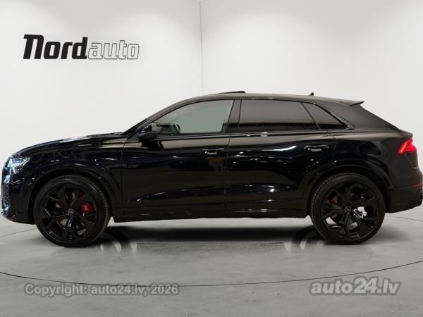 Melns Audi RS Q8 2024 Tallina, ar dzinēja tilpumu 4.00 L un nobraukumu 44 tūkst. km par 96900 €, foto 5 vietnē AUTOMOTO.COM.LV