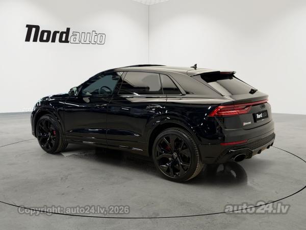 Melns Audi RS Q8 2024 Tallina, ar dzinēja tilpumu 4.00 L un nobraukumu 44 tūkst. km par 96900 €, foto 6 vietnē AUTOMOTO.COM.LV