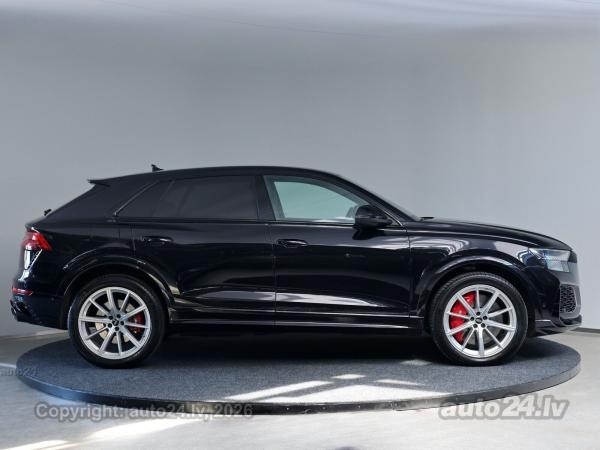 Melns Audi RS Q8 2020 Tallina, ar dzinēja tilpumu 4.00 L un nobraukumu 87 tūkst. km par 80900 €, foto 6 vietnē AUTOMOTO.COM.LV