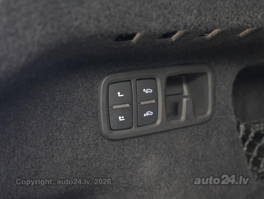 Черный Ауди RS Q8 2020 в Таллин, объемом двигателя 4.00 л и пробегом 87 тыс. км за 80900 €, фото 24 на AUTOMOTO.COM.LV