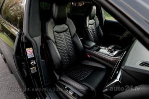Melns Audi RS Q8 2022 Pērnava, ar dzinēja tilpumu 4.00 L un nobraukumu 107 tūkst. km par 93900 €, foto 17 vietnē AUTOMOTO.COM.LV