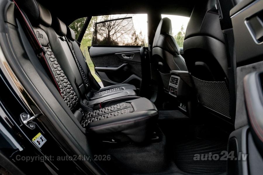 Melns Audi RS Q8 2022 Pērnava, ar dzinēja tilpumu 4.00 L un nobraukumu 107 tūkst. km par 93900 €, foto 23 vietnē AUTOMOTO.COM.LV