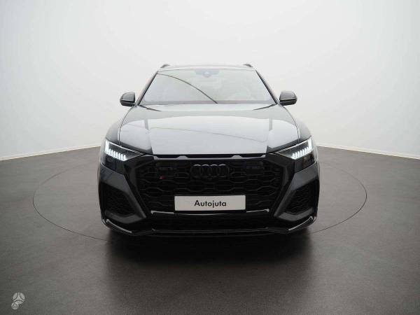 Серый Ауди RS Q8 2020 в Вильнюс, объемом двигателя 4.00 л и пробегом 71 тыс. км за 93000 €, фото 2 на AUTOMOTO.COM.LV