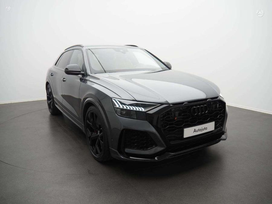 Grey Audi RS Q8 2020 in Vilnius, with an engine capacity of 4.00 L and mileage of 71 thousand km for 93000 €, photo 4 on AUTOMOTO.COM.LV