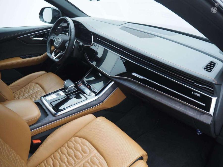 Grey Audi RS Q8 2020 in Vilnius, with an engine capacity of 4.00 L and mileage of 71 thousand km for 93000 €, photo 11 on AUTOMOTO.COM.LV