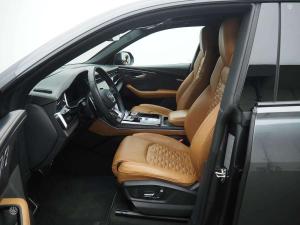 Grey Audi RS Q8 2020 in Vilnius, with an engine capacity of 4.00 L and mileage of 71 thousand km for 93000 €, photo 27 on AUTOMOTO.COM.LV