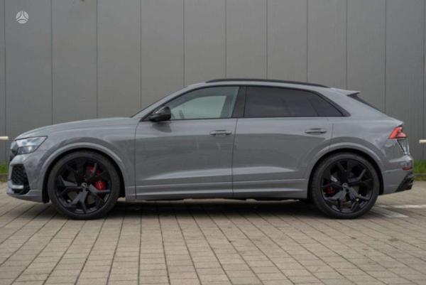 Grey Audi RS Q8 2022 in Klaipeda, with an engine capacity of 4.00 L and mileage of 130 thousand km for 87000 €, photo 2 on AUTOMOTO.COM.LV