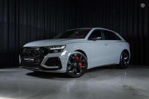 Grey Audi RS Q8 2022 in Vilnius, with an engine capacity of 4.00 L and mileage of 133 thousand km for 73900 €, photo  on AUTOMOTO.COM.LV
